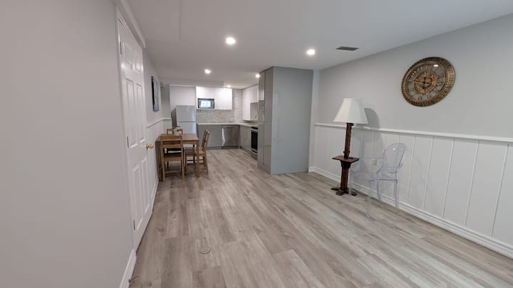 Amazing Cozy Place, Safe And Clean Location - Oshawa