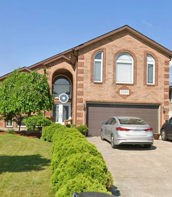 Modern Executive Stay | Ideal For Professionals - カナダ ウィンザー