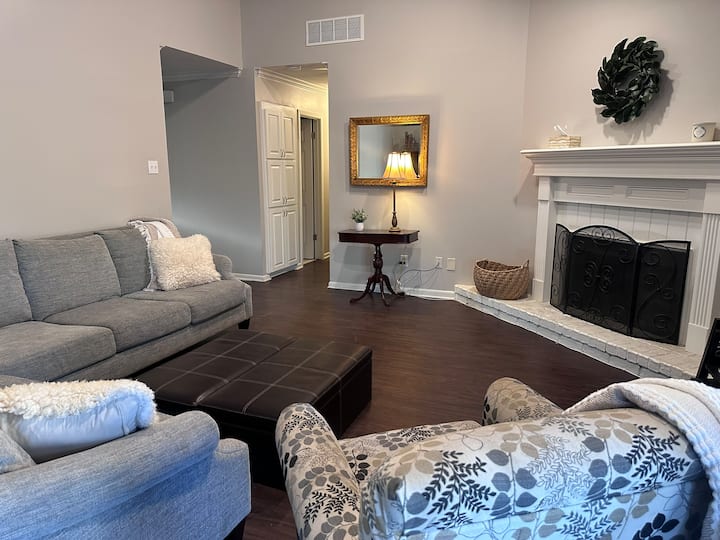Appomattox Family House - College Station, TX