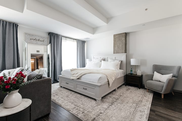 City Sanctuary - Urban Hideaway - West Hollywood, CA