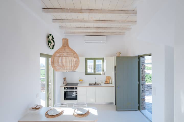 White Cliff Villa 1 | Plunge Pool & Sea View - Paros