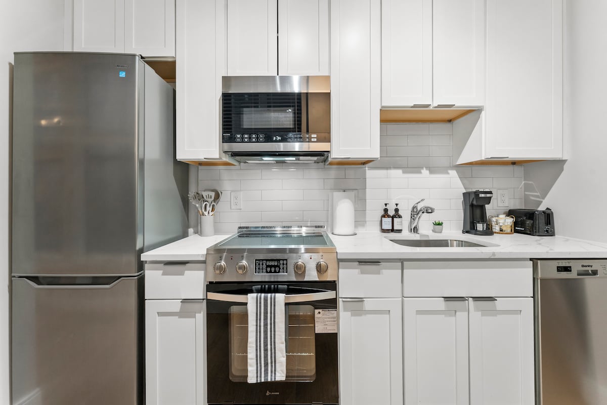 702C Brand New XL Studio Walkable Downtown Boston - Apartments for Rent ...