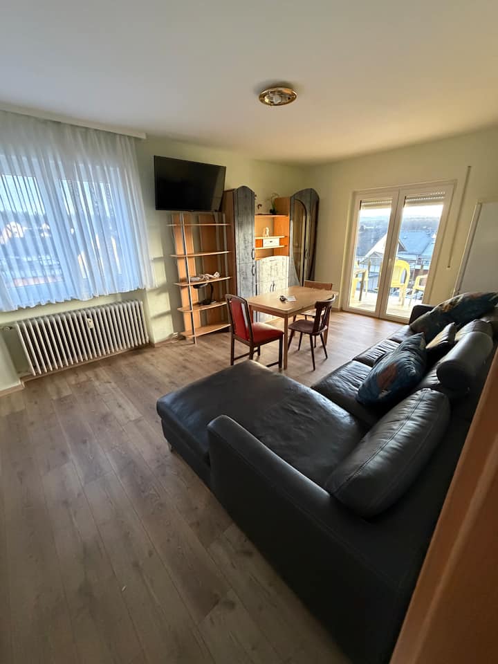 135 Qm Große Ruhige Wohnung Nähe Flughafen Hahn - Hahn