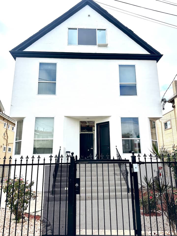 New Day Complex - Oakland, CA