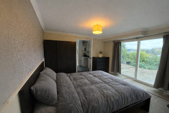 Your Own Private Guest House - Newton Abbot