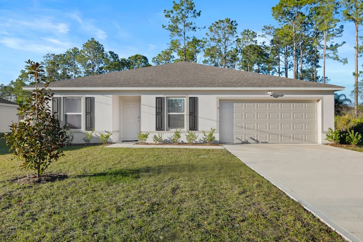 Cozy New Build 4br -Close To Flagler Beach-no Pets - Flagler Beach, FL