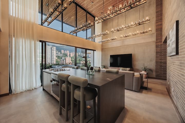 Sky-level Poblado Luxury·2490 Sqft·private Jacuzzi - Medellín