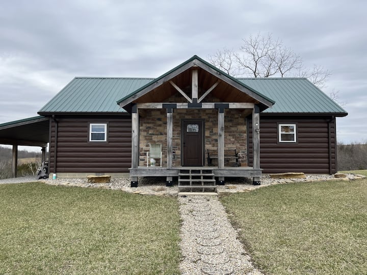 Cabin Experience With Modern Amenities! - Falmouth, KY