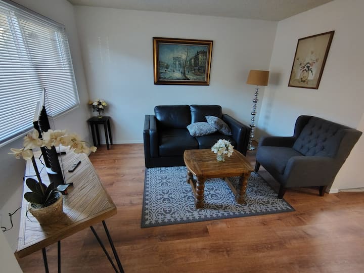 Cozy Courtyard - Red Bluff, CA