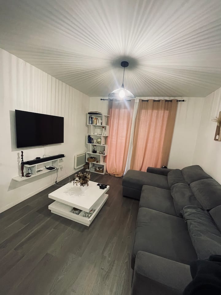 Appart Calme Proche Paris-disney + Parking Privé - Meaux