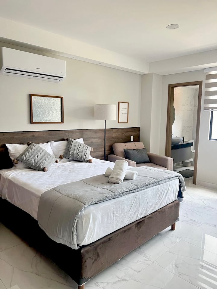 Luxe Apart En Equipetrol - Bolivia