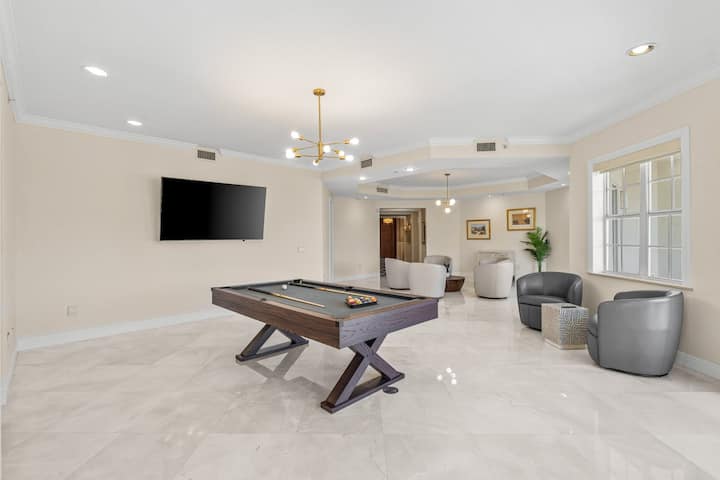 Sunrise 302, Luxury Living, 4-en Suite Beach Condo - Jupiter