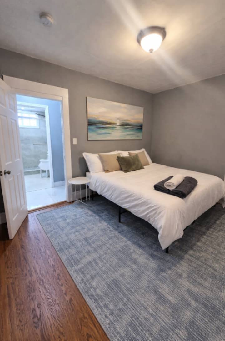 Modern Spacious Apartment In Buffalo - Buffalo, NY