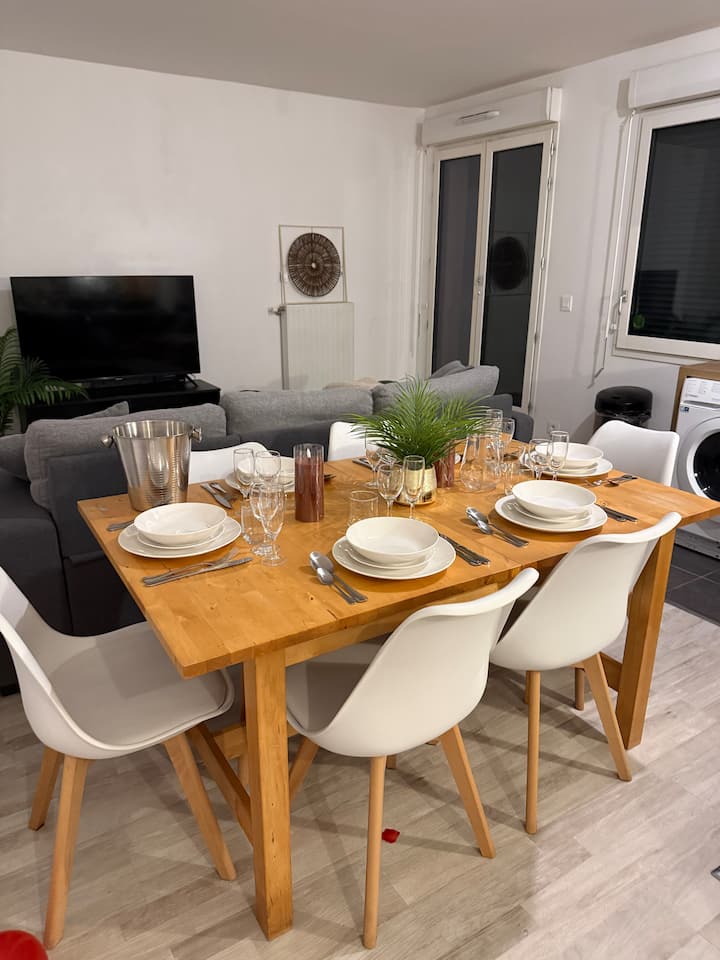 Appartement Cosy & Lumineux Avec Option Romantique - Mantes-la-Jolie