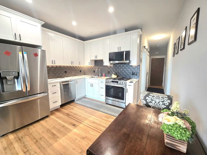 Quiet 1bdm Retreat 1 Blk To Beach, Ggp. W/d, Pkg* - San Francisco, CA