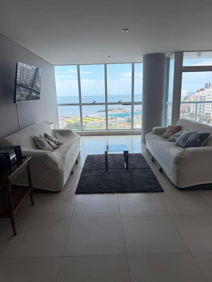 Semi Piso Con Vista Inmejorable Frente Al Mar - Mar del Plata