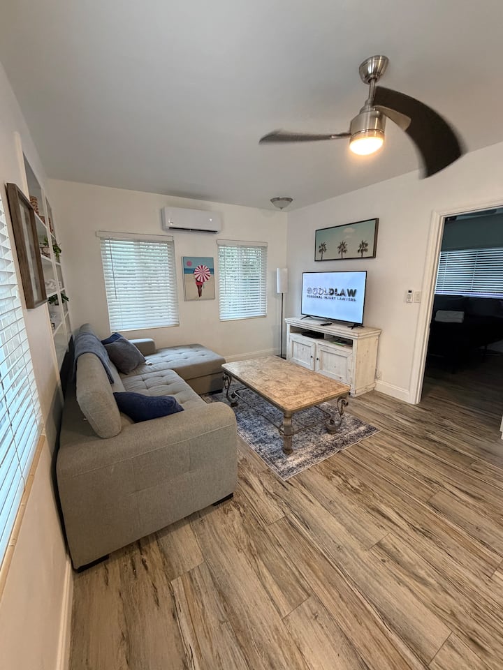 1 Amazing Bedroom Steps To The Beach - The Bahamas