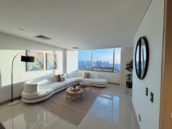 Apartamento Amplio Con Vista A La Ciudad - Barranquilla