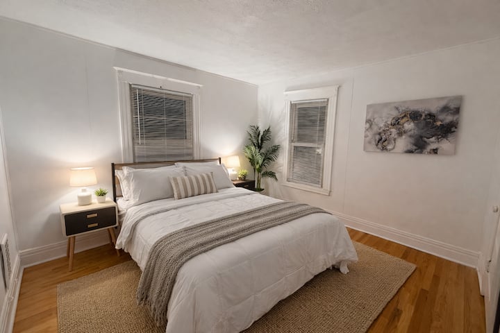 Entire 3 Bed Home W Finished Basement - Rochester, NY