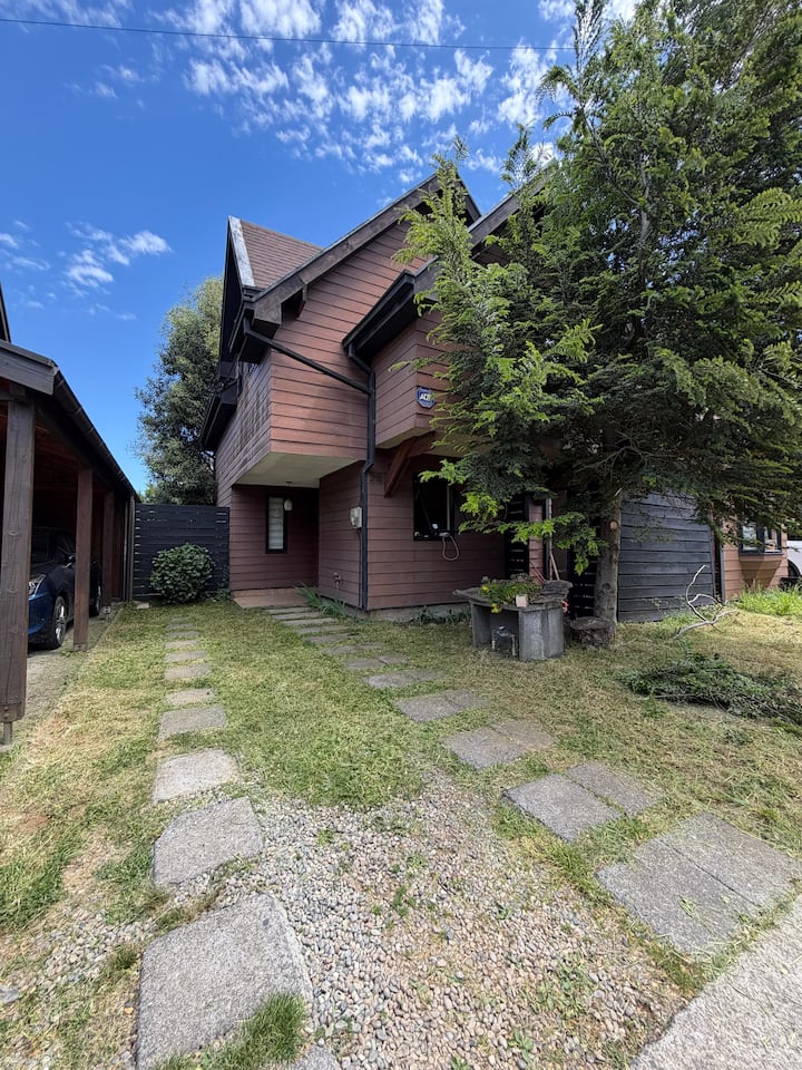 Daily Rental 3d -3b House In Safe Area Of Valdivia - Valdivia