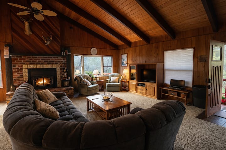 Creekside Hideaway Near Yosemite National Park - Groveland, CA