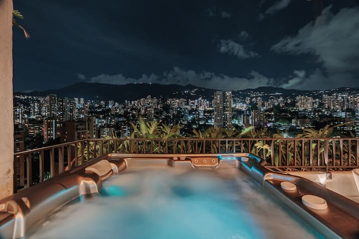 2470 Sqft· Elegant Luxury Poblado· Private Jacuzzi - Envigado