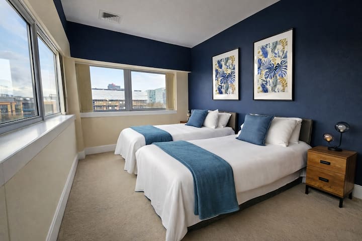 2br Flat| Contractor |Central Mk|parking | Sleeps5 - Milton Keynes