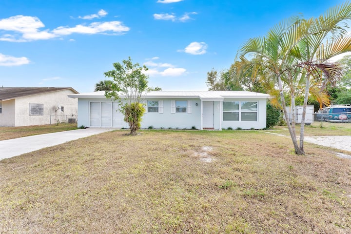 Stuart Local Retreat - Stuart, FL