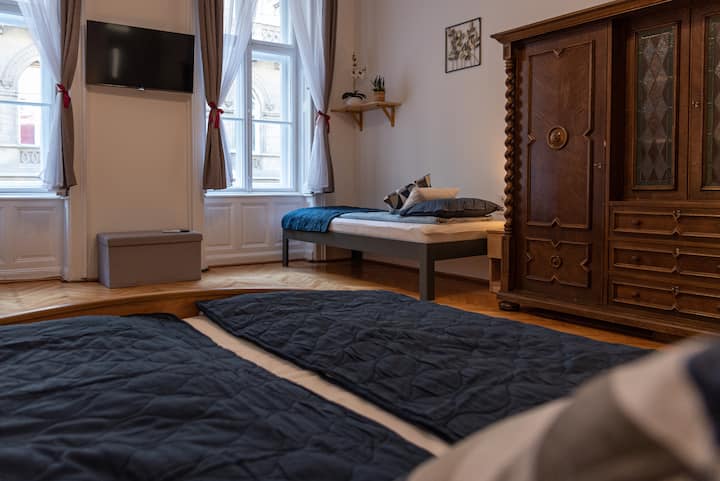 Apartman For 4 People Near New York Café - Budapest