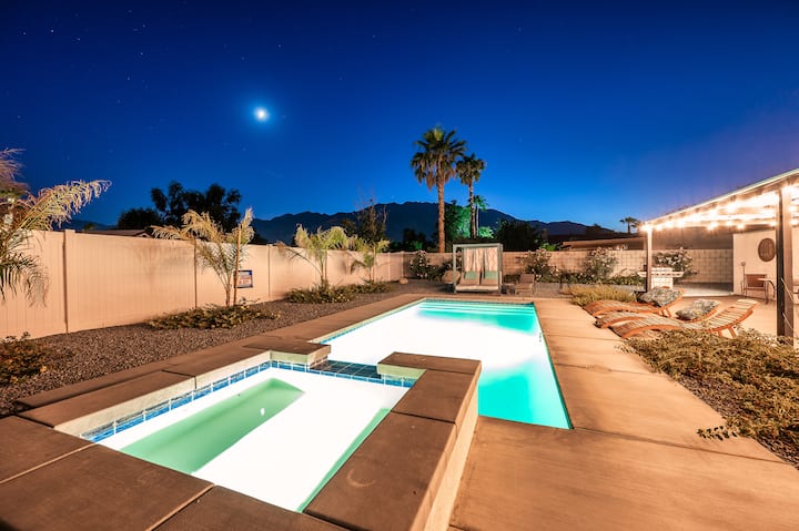 Peaceful Desert Haven With Pool And Spa - Palm Springs, CA