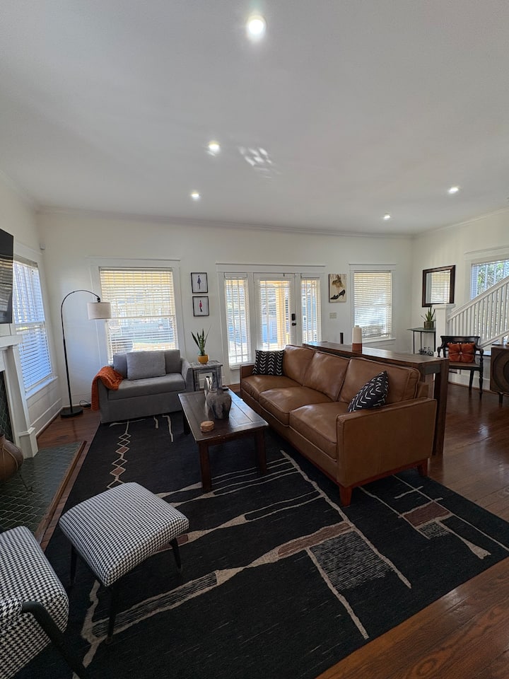 Beautifully Updated Historic Birmingham Home - Birmingham, AL