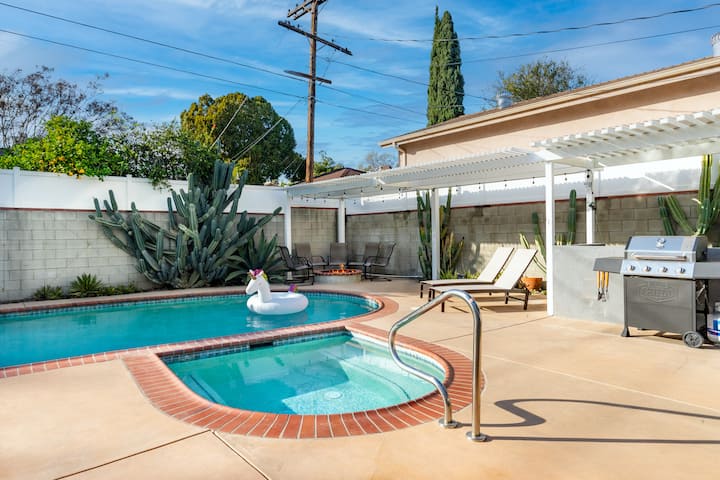 Luxury 5br With Pool & Spa Near Universal Studios - Los Angeles, CA