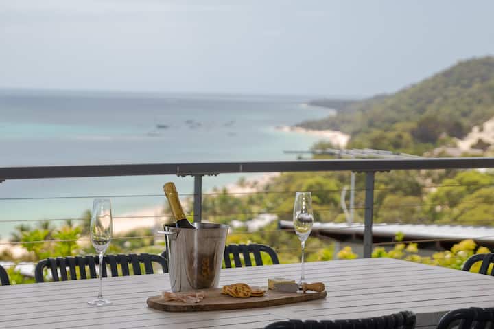 Allure Beach House. 4 Bed, 2 Bath, Ocean Views! - Moreton Island
