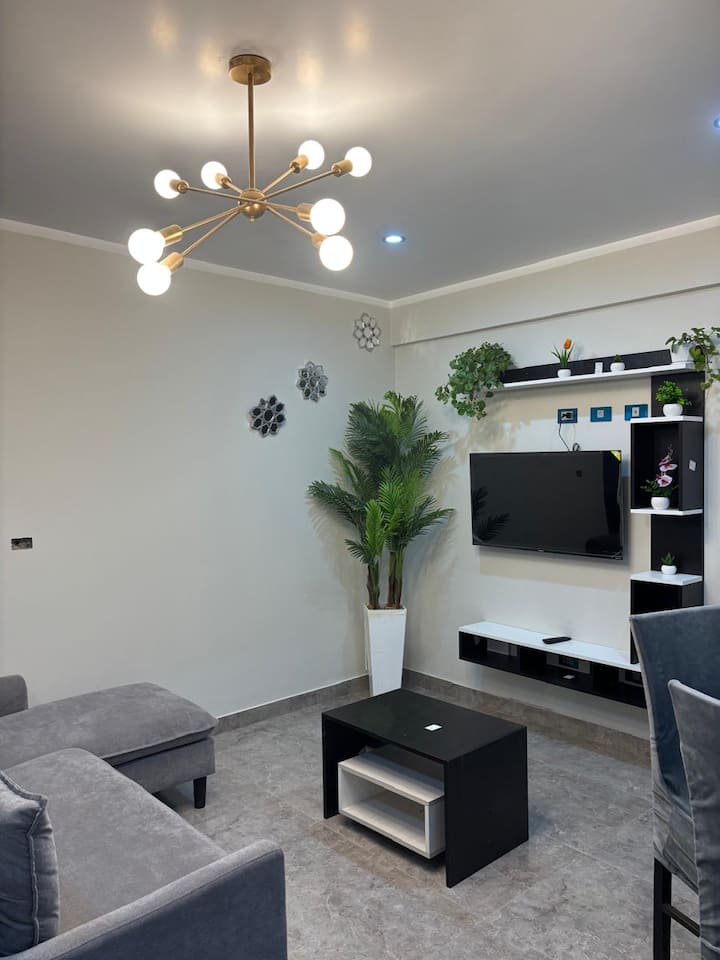 Departamento Con Cochera
Fácil Acceso, Céntrico - Ayacucho