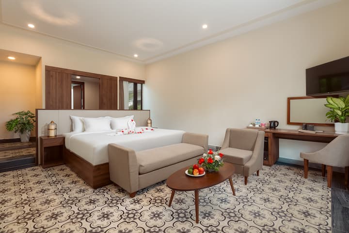 Leafy Double Room • Garden View • Pool • Free Bf - Quang Ngai