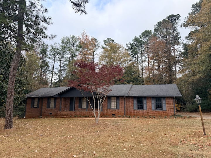 Home Away From Home - Lithia Springs - Douglasville, GA