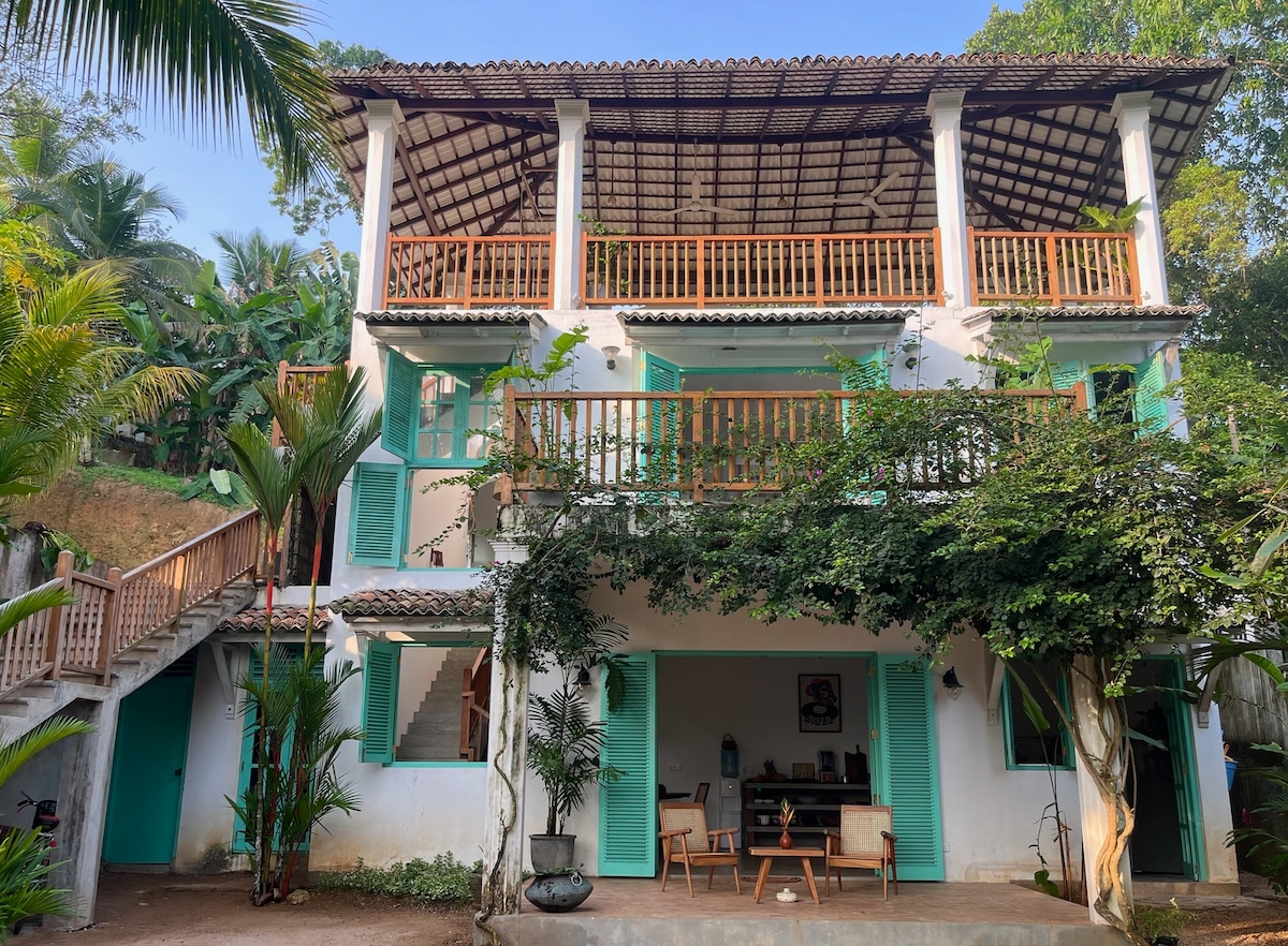 Thalagoya : salle 4 - Maisons à louer à Talpe, Southern Province, Sri ...