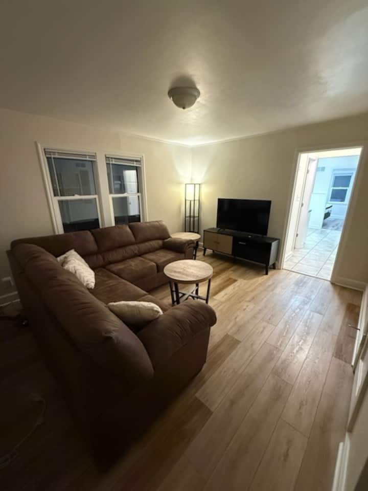 Center Of Bismarck Apartment - Bismarck, ND