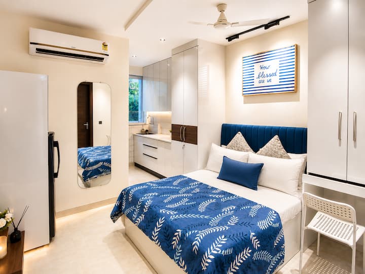 Ss02 Cozy, Private Snug W Balcony | Fast Wifi - Gurugram