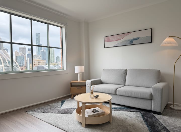 Urban Panorama W/ Parking, Pool & Sauna - Sydney