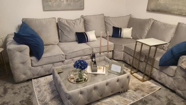 Flamingo Broughton Family/contractors Nest - Milton Keynes