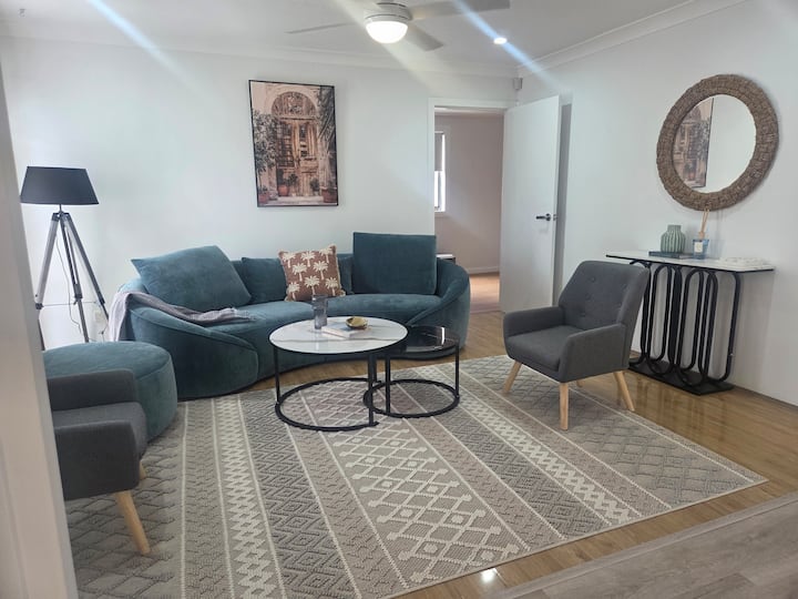 2 Bedroom Attached Granny In Stanhope Gardens - Blacktown