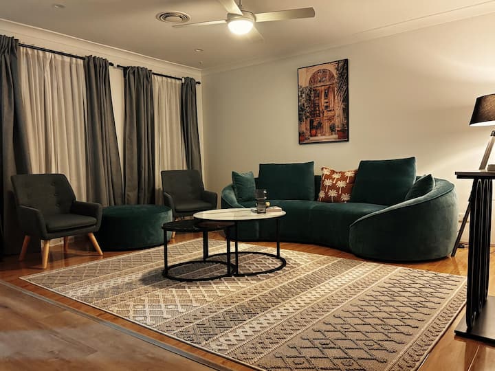 1 Bedroom Attached Granny In Stanhope Gardens - Blacktown
