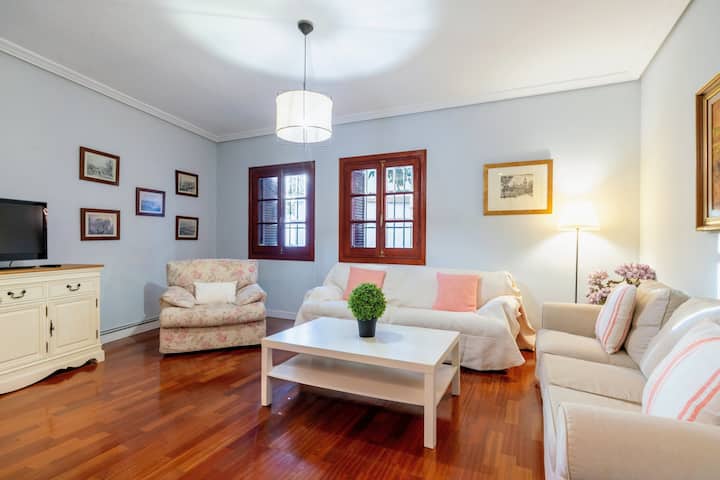 Maison Calme 4 Chambres Avec Patio Privé · 167 M² - Sevilla