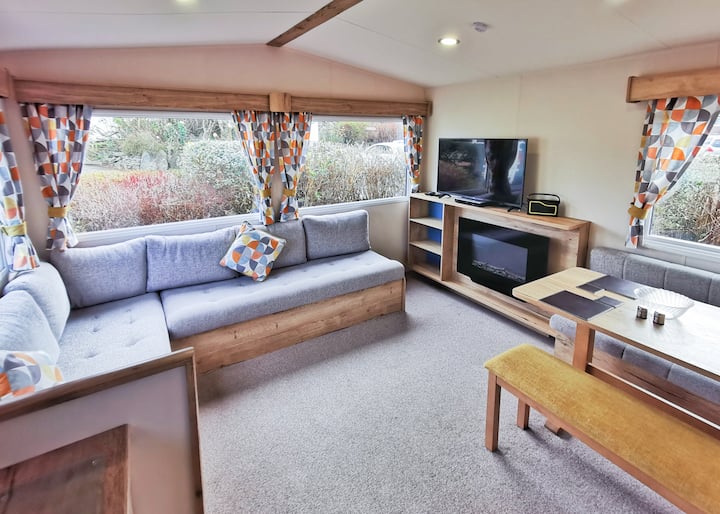 Gold Plus 3 Bed Pets Allowed Sleeps 6 - Newquay