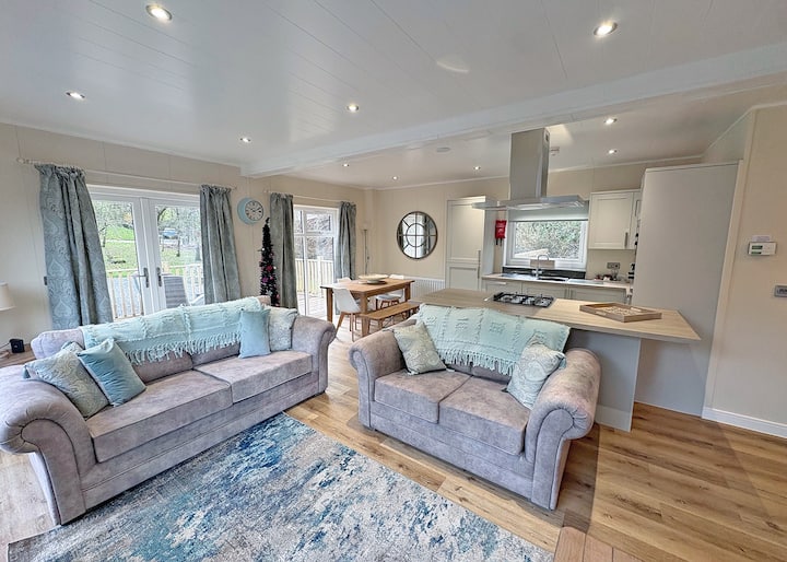 Merino Lodge - Grange-over-Sands
