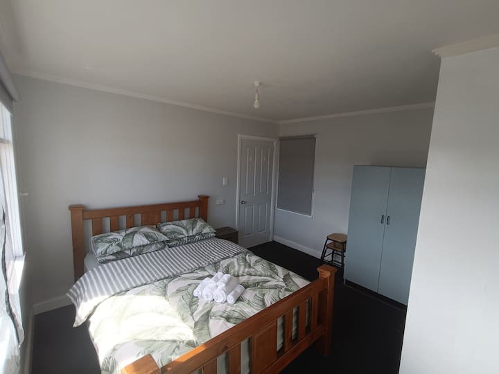 Kings Meadows Lovely Flat In Launceston - Launceston