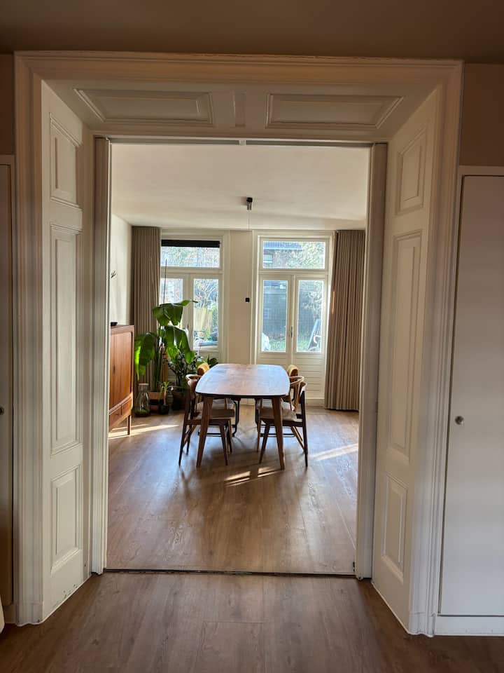 Luxe Appartement Aan De Kade, Twee Slaapkamers - Amszterdam