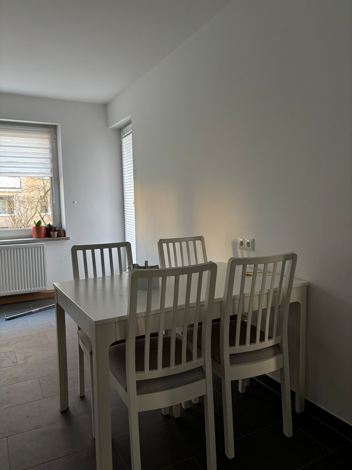 Room in quiet shared flat, Schwabing (temporary) - Flats for Rent in ...