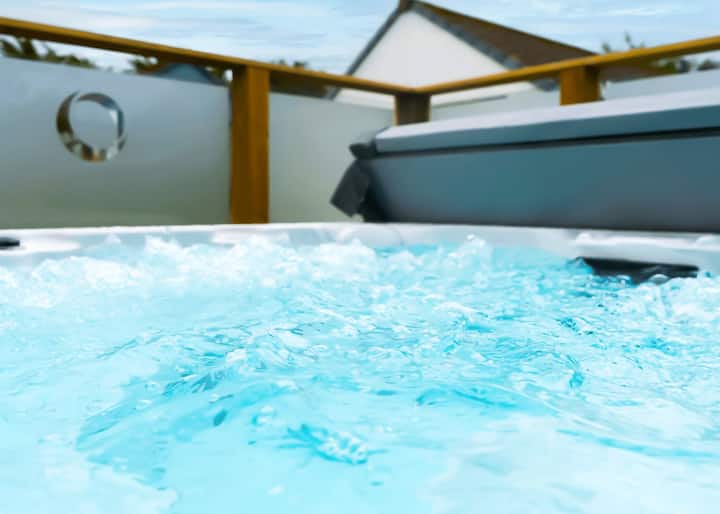 Ocean Breeze Villa 3 Hot Tub - Woolacombe